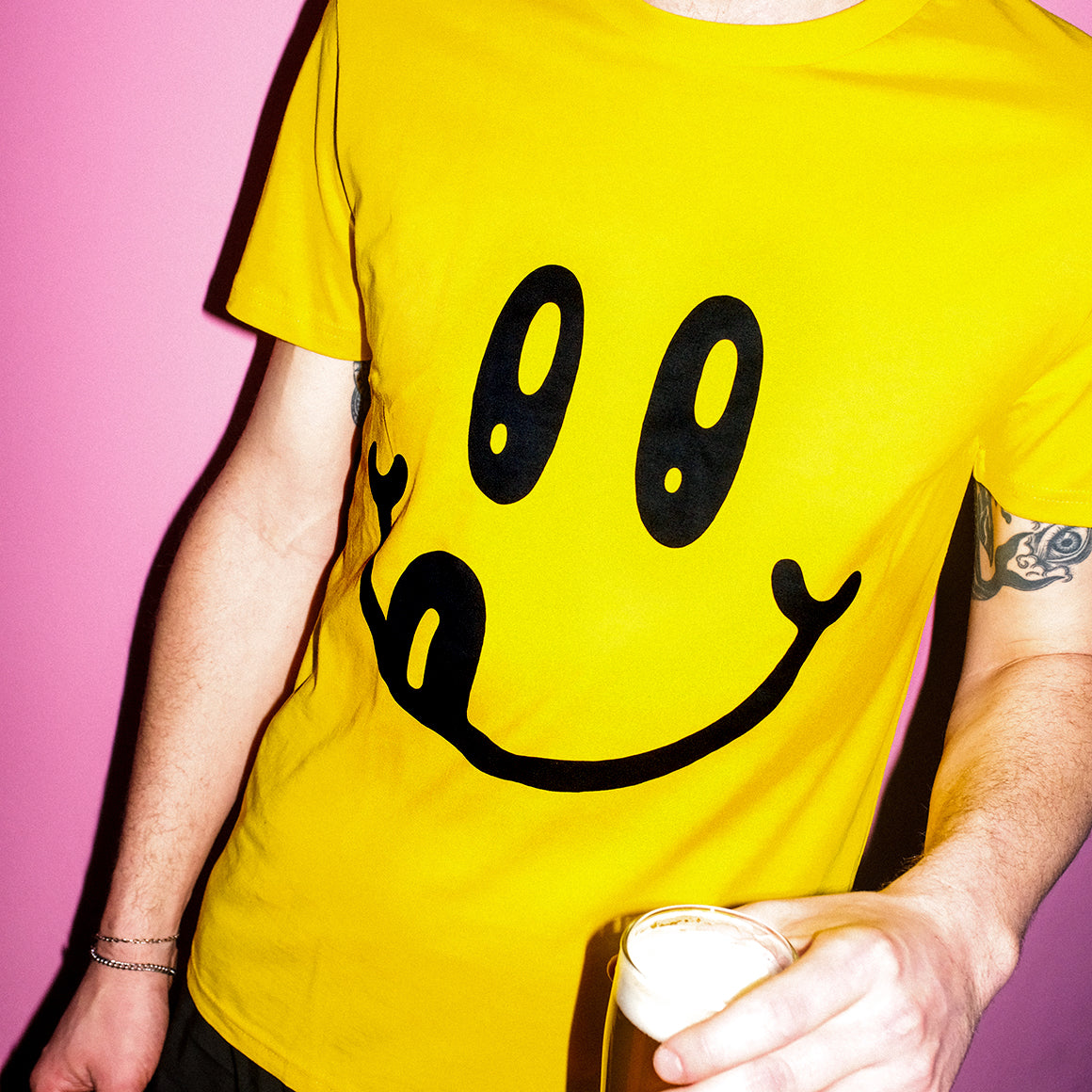 Noa Big Smile t-shirt – Omnipollo Vending Machine