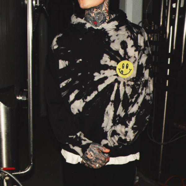 Acid Noa Smiley Tie Dye Hoodie – Omnipollo Vending Machine